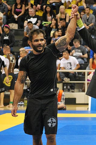 Gi or No-gi Jiu-Jitsu: Which One Is Right For You? – MMA Channel