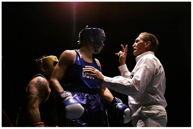 What is the Boxing 10 Point Must System? Beginner’s Guide – MMA Channel